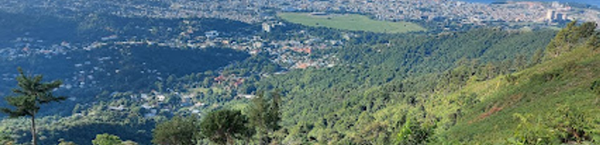 Breezy Hill Second Flag: A Scenic Hiking Retreat
