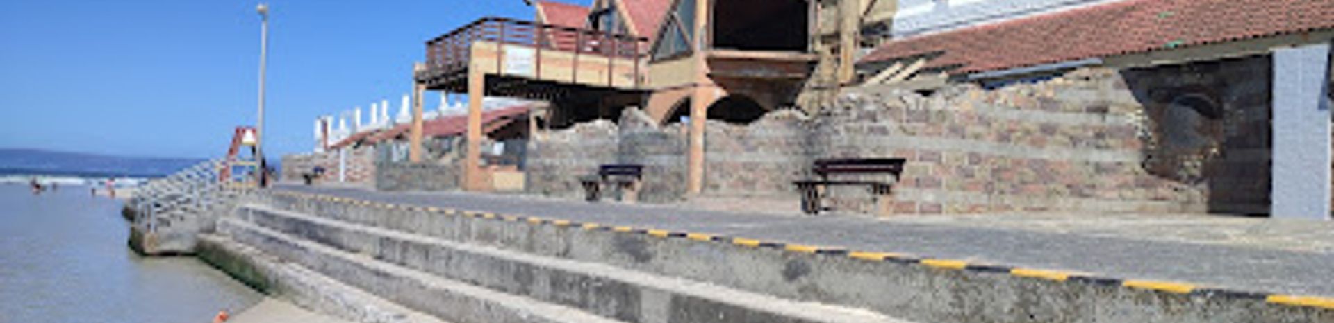 Strandfontein Pavilion: A Coastal Retreat