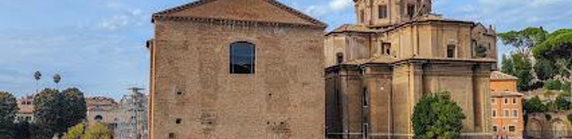 Explore the Historic Wonders of Curia Iulia