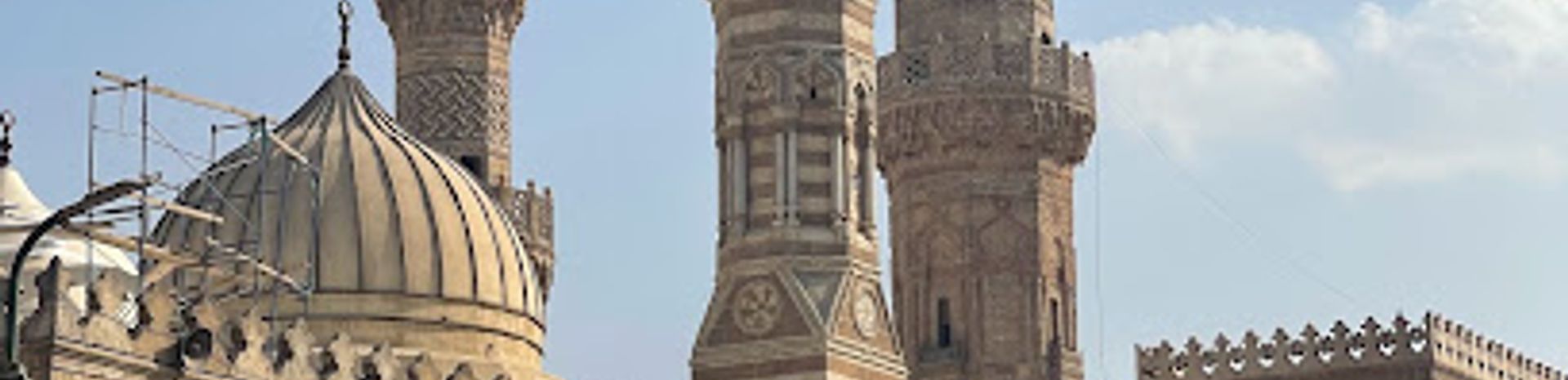 Al Emam El Hussein Mosque: A Beacon of Spirituality and Culture