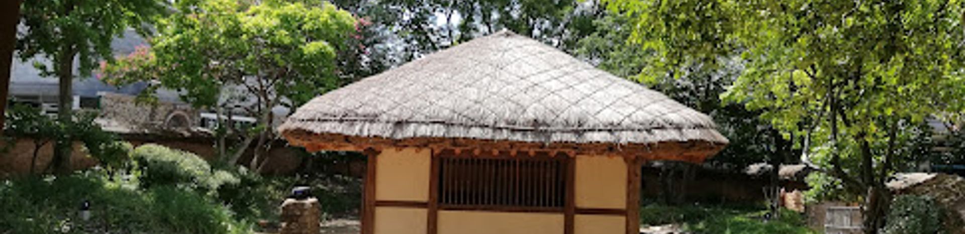 Explore the Historical Charm of Gochang's Goindol Stone Tombs