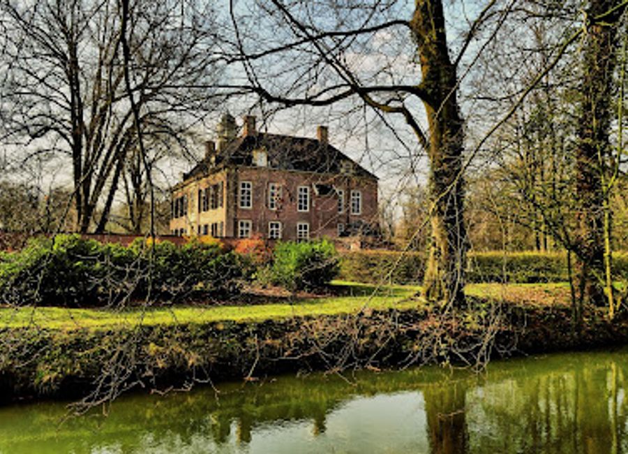 Day 6 Twente's Tales: Rijssen's Charm and Sprengenberg's Majesty