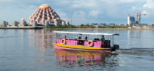 The 10 best landmarks near Pantai Losari (2026 ranked)