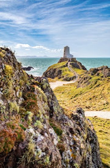 Goleudy Tŵr Mawr Lighthouse on Ynys Llanddwyn, Anglesey