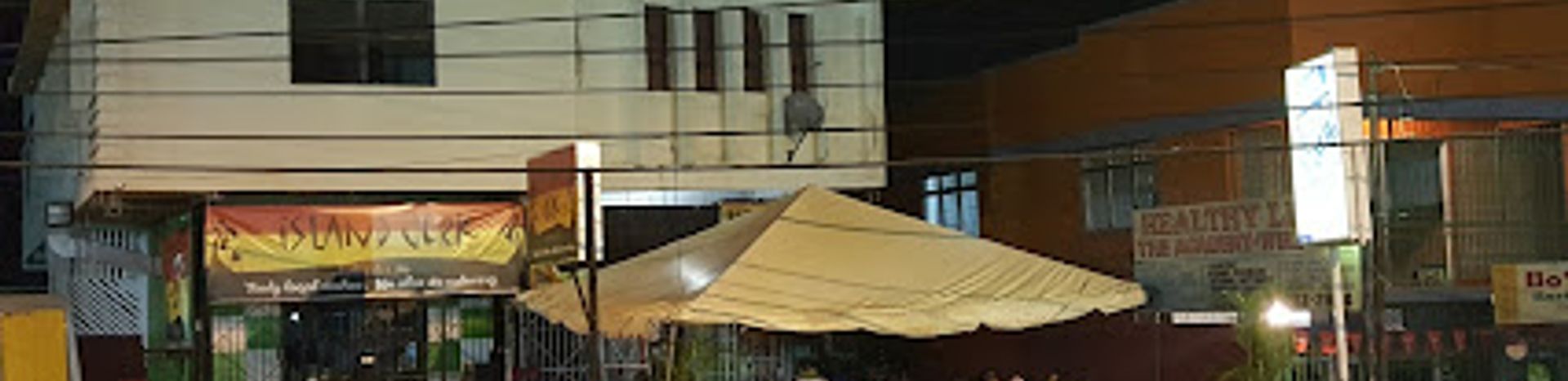 Unwind at Rich Bar: A Vibrant Retreat in Arima