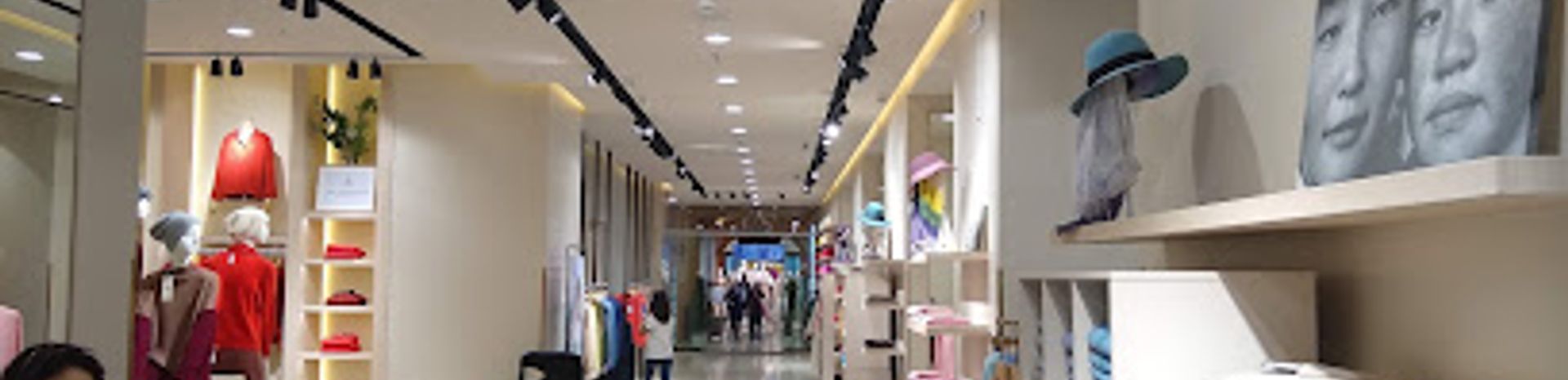 GOBI Cashmere Galleria Store: A Luxurious Shopping Experience in ...