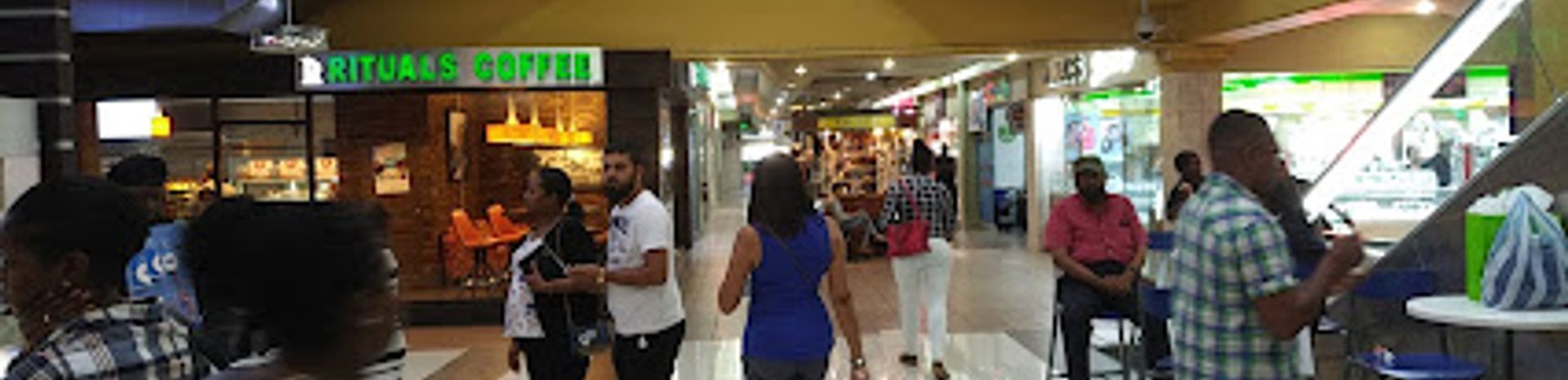 Long Circular Mall: A Shopper's Paradise in Port of Spain