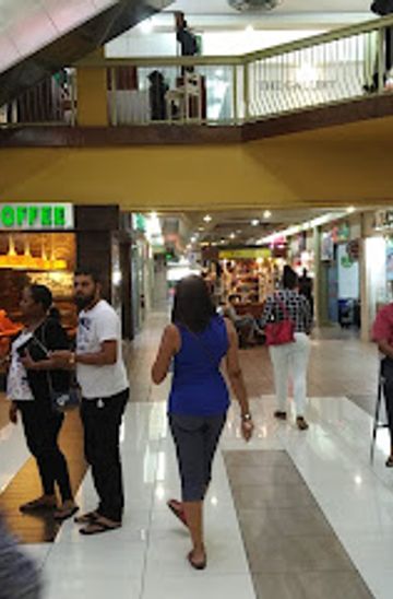 Long Circular Mall: A Shopper's Paradise in Port of Spain